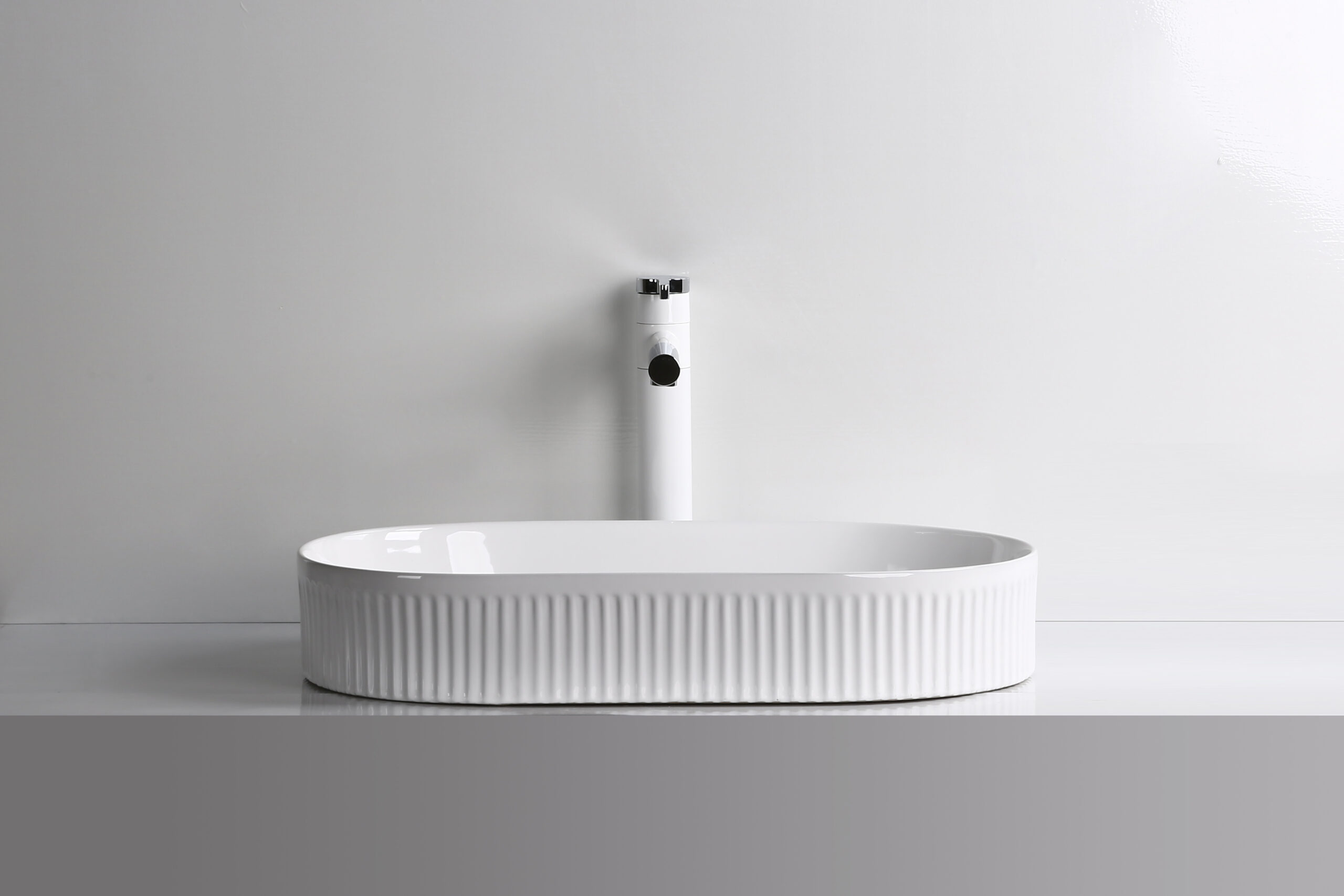 580*360*100mm Oval Gloss White/Matt White/Matt Black Ceramic Above Counter Basin | HD Reno